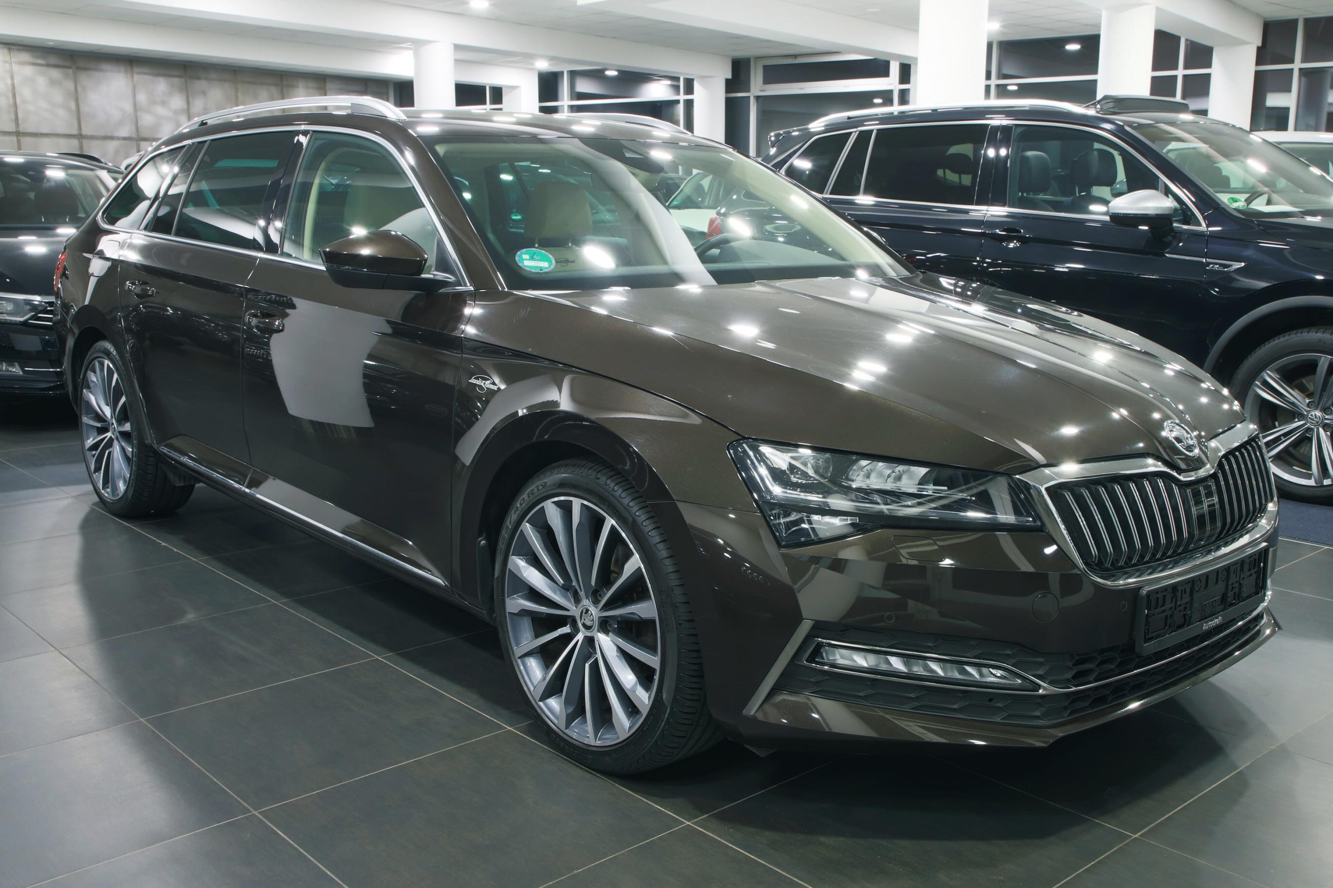 Škoda Superb 3 Combi Laurin & Klement 2.0 TDI 140kW DSG / Facelift 2020 ...