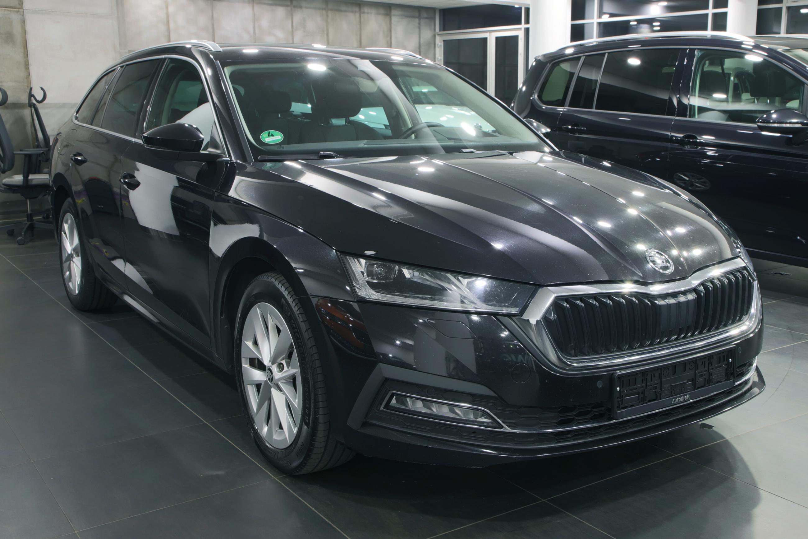 Škoda Octavia 4 Combi Style 2.0 TDI 110kW DSG / Virtual cockpit / ALU ...