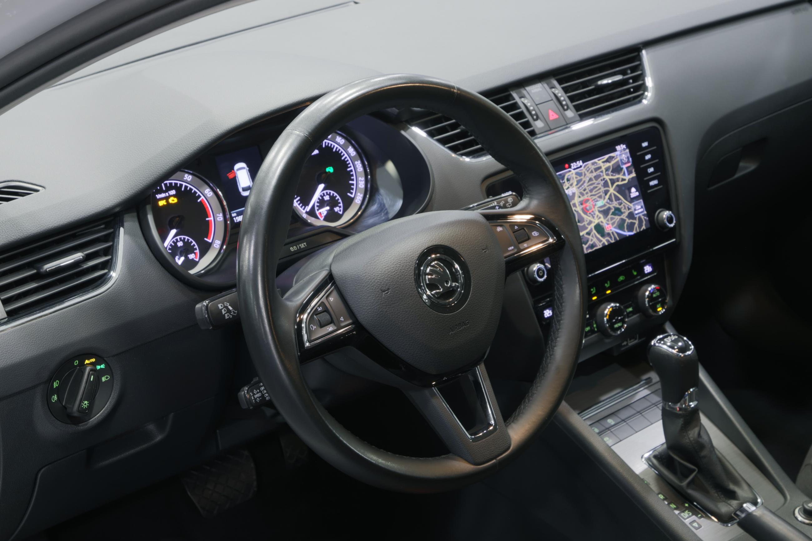 Škoda Octavia 3 Combi 1.5 TSI 110kW DSG / ALU 17'' / Facelift | Autodraft