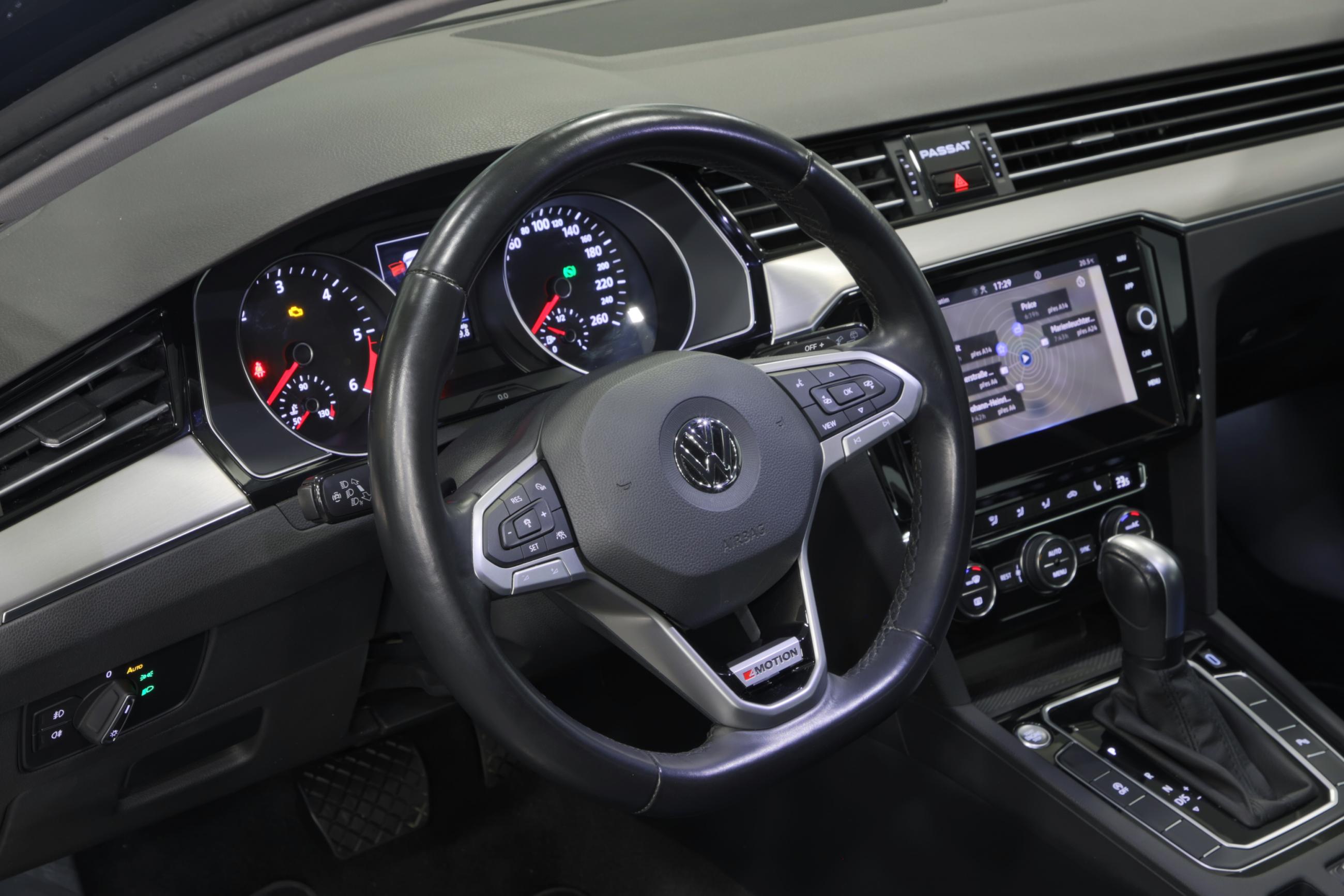 Volkswagen Passat B8 Variant Elegance 4Motion 2.0 TDI 140kW 4x4 DSG ...