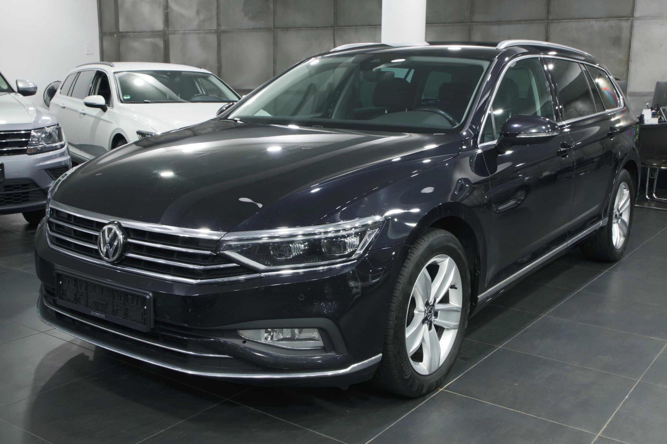 Volkswagen Passat B8 Variant Elegance 2.0 TSI 140kW DSG / Facelift 2020 ...