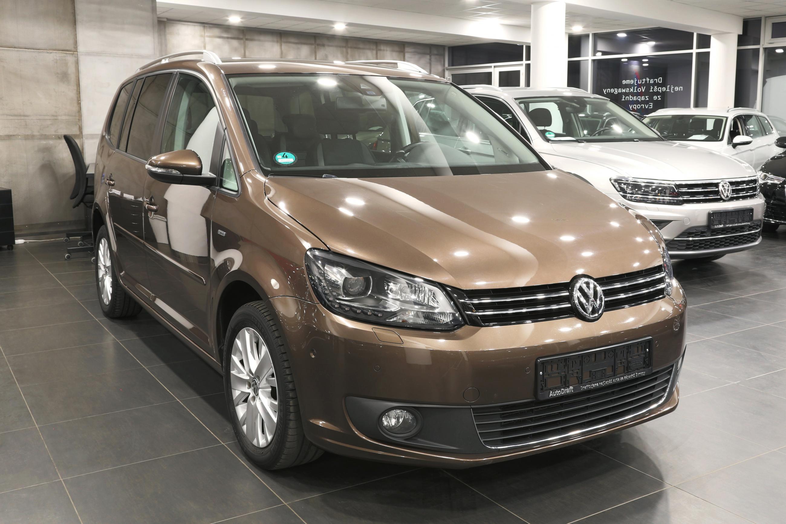 Volkswagen Touran "LIFE" 2.0 TDI 103kW 7-Míst - DPH neleze odečíst ...