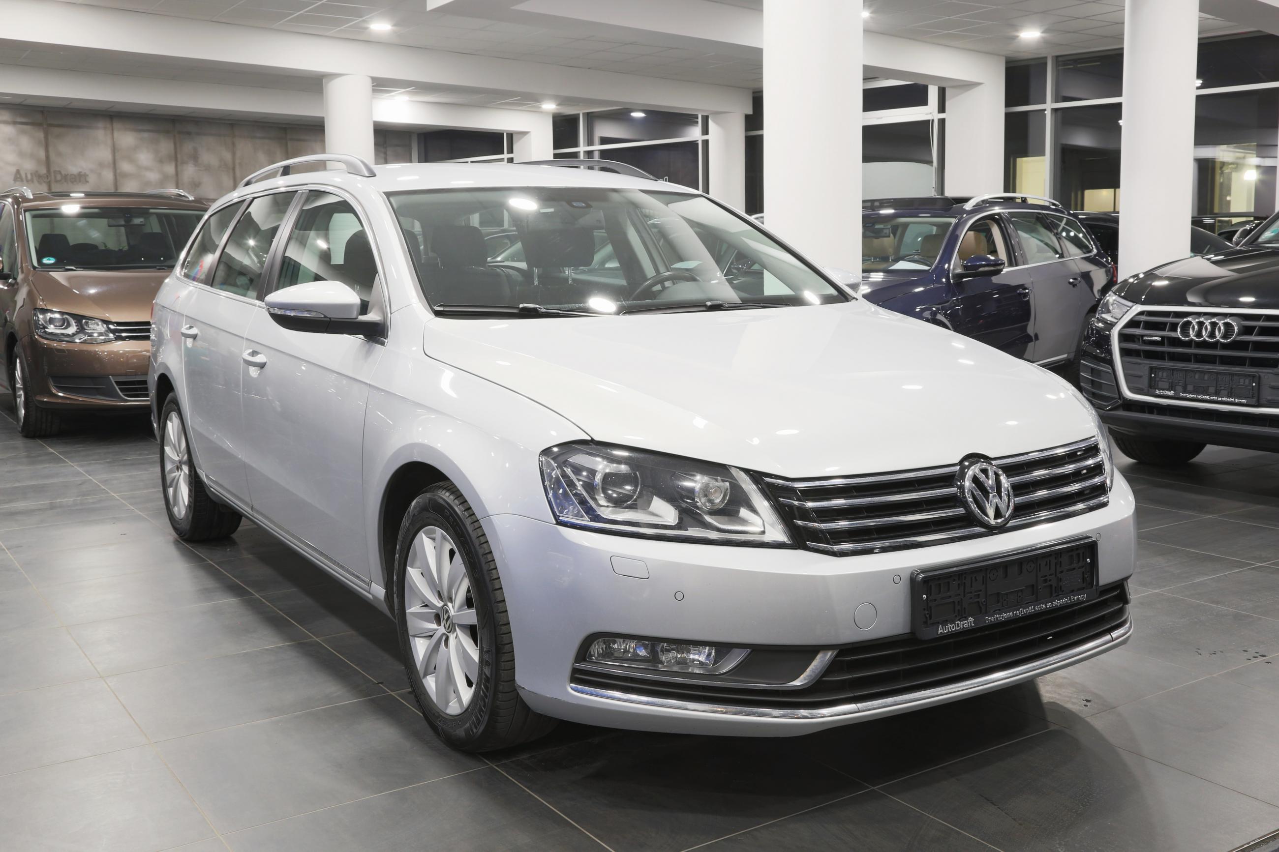 Volkswagen Passat B7 Variant Comfortline 2.0 TDI 103kW - DPH nelze ...