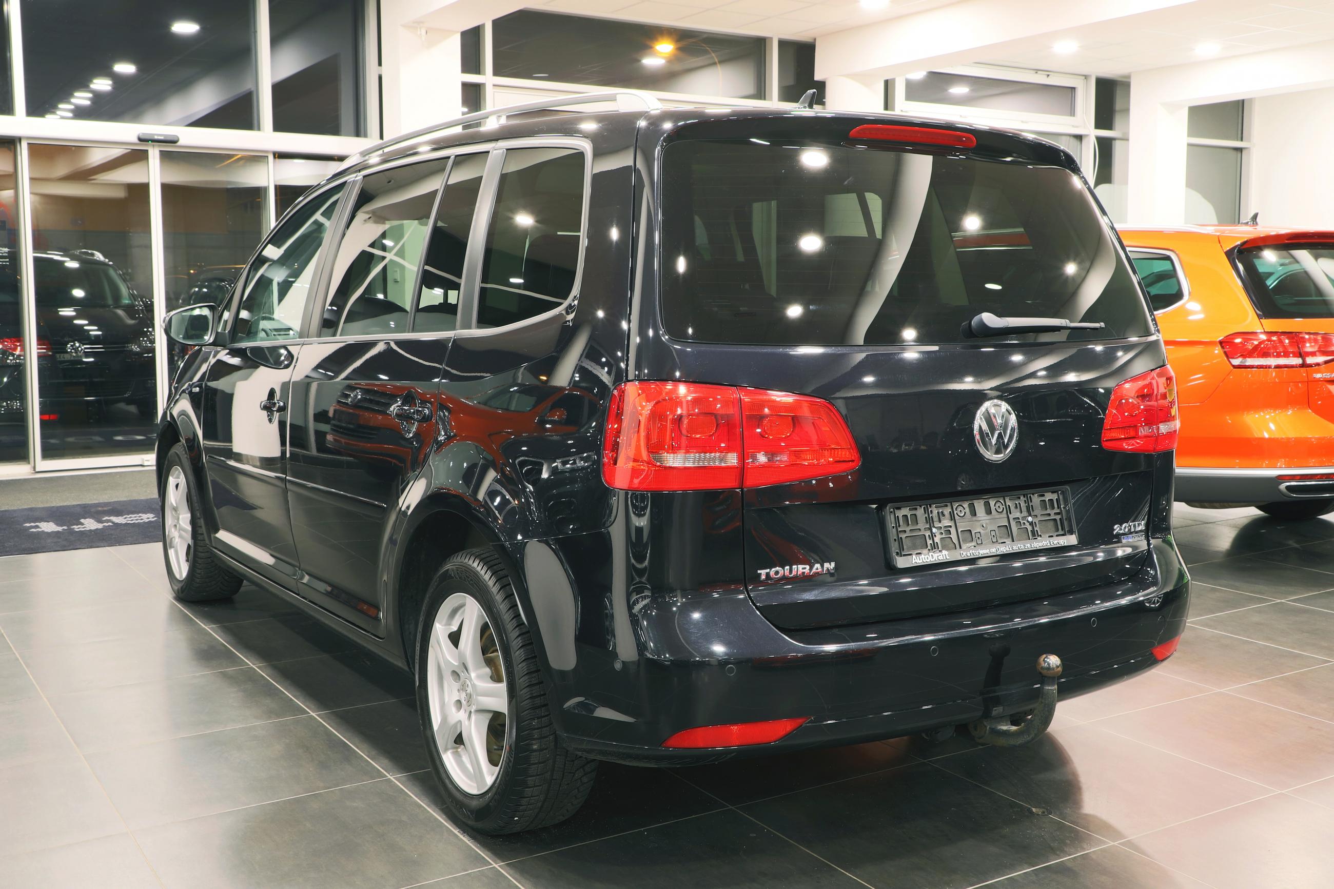 Volkswagen Touran "LIFE" 2.0 TDI 103kW 7-míst / DPH nelze odečíst ...