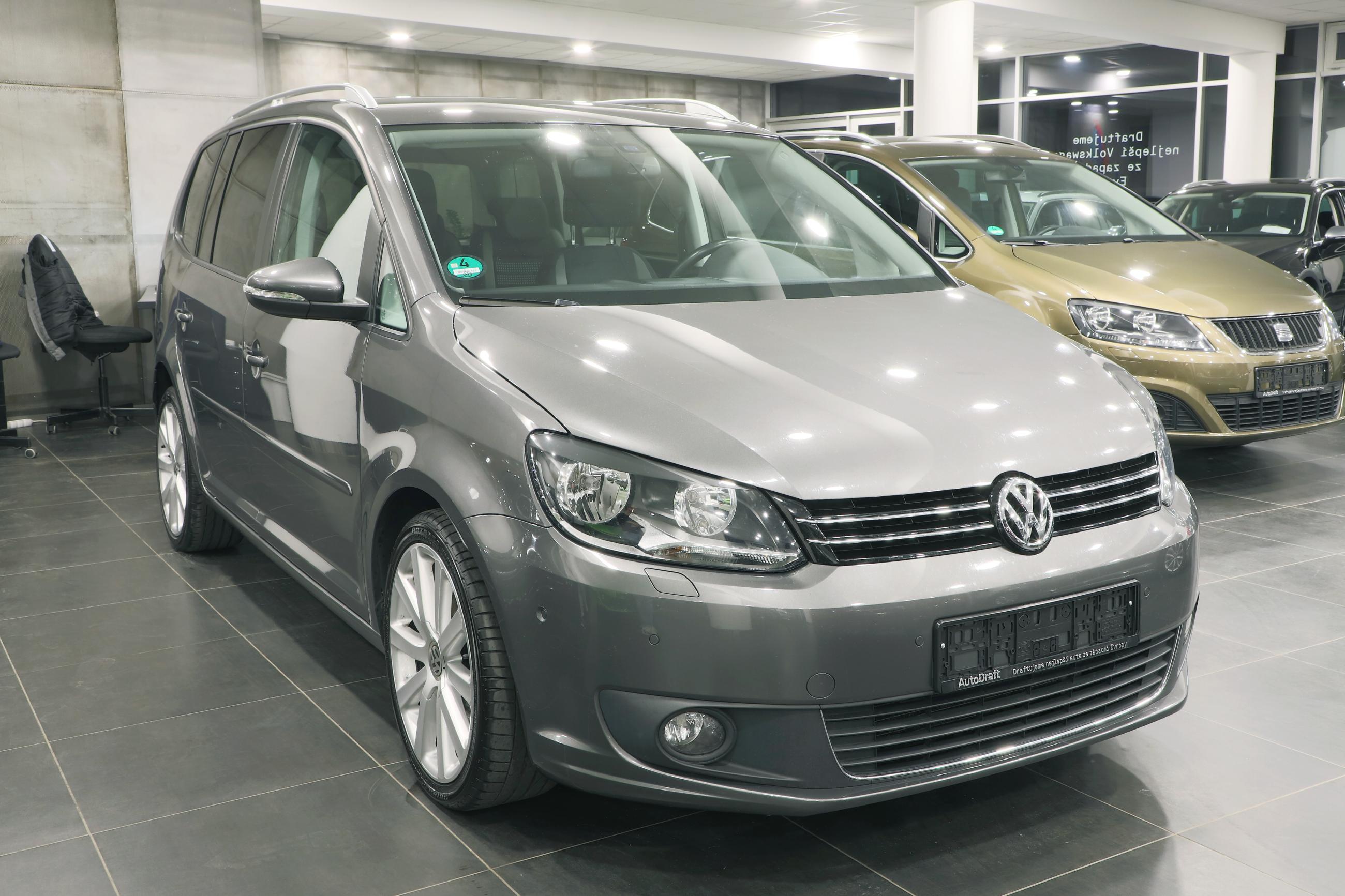 Volkswagen Touran "LIFE" 2.0 TDI 103kW / DPH nelze odečíst | Autodraft
