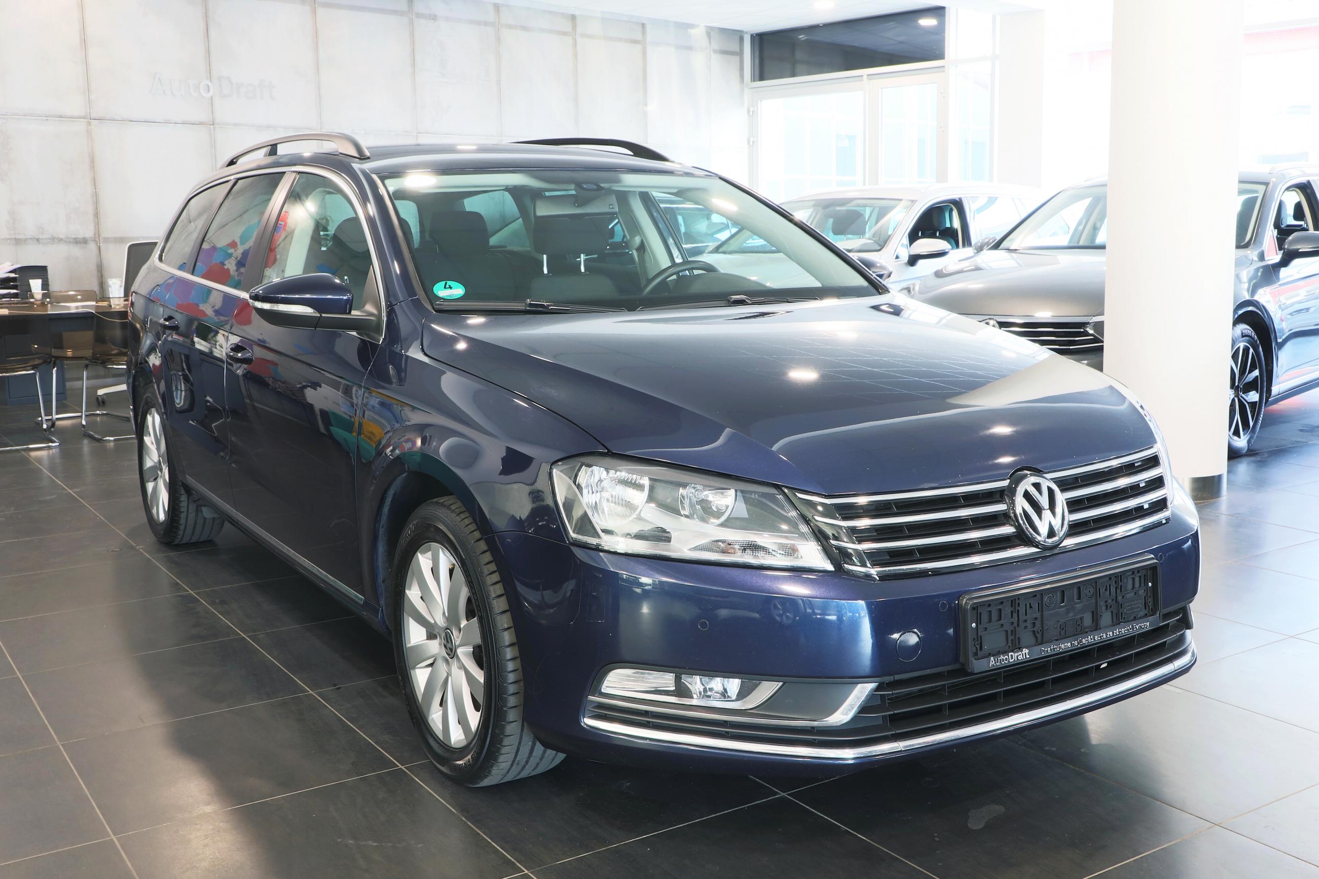 Volkswagen Passat B7 Variant Comfortline 2.0 TDI 103kW / DPH nelze ...