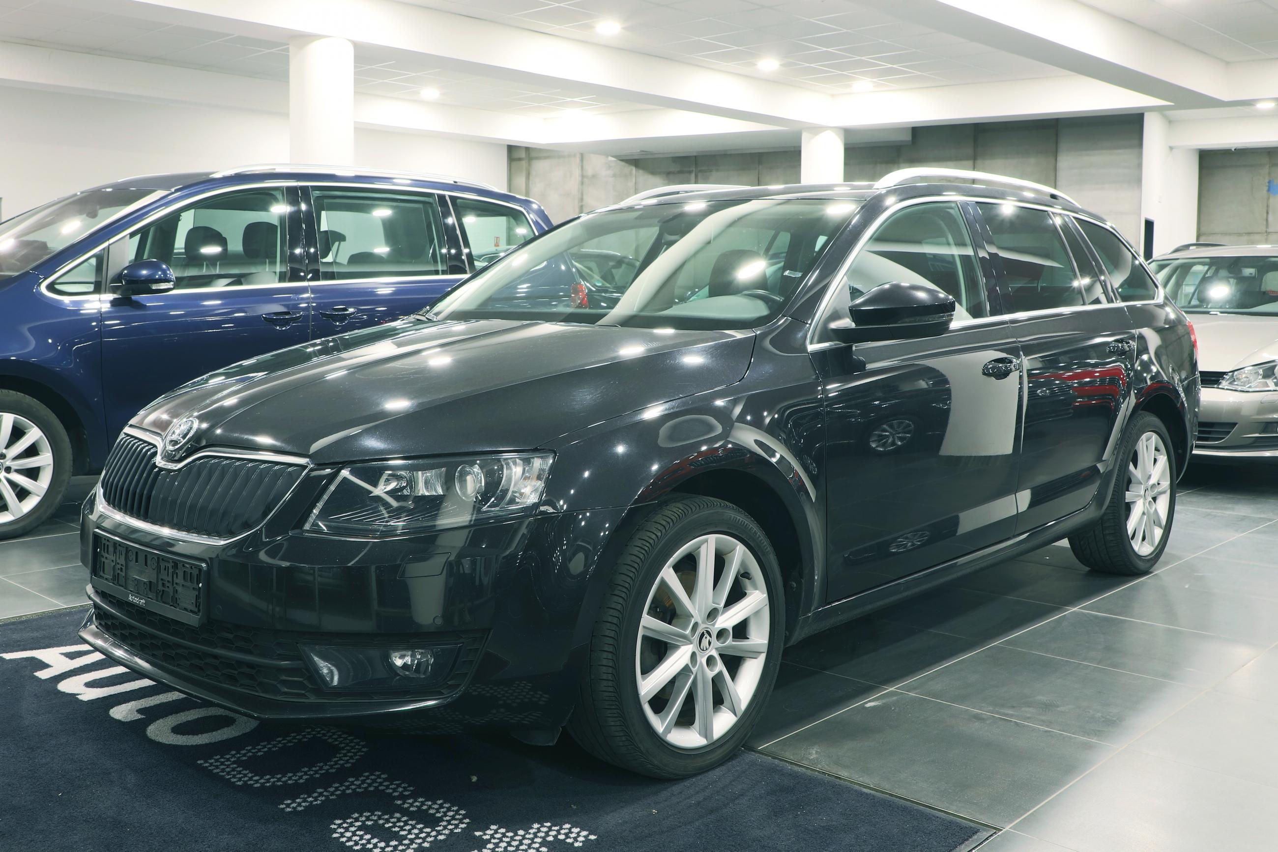 Škoda Octavia 3 Combi Elegance 2.0 TDI 110kW DSG | Autodraft