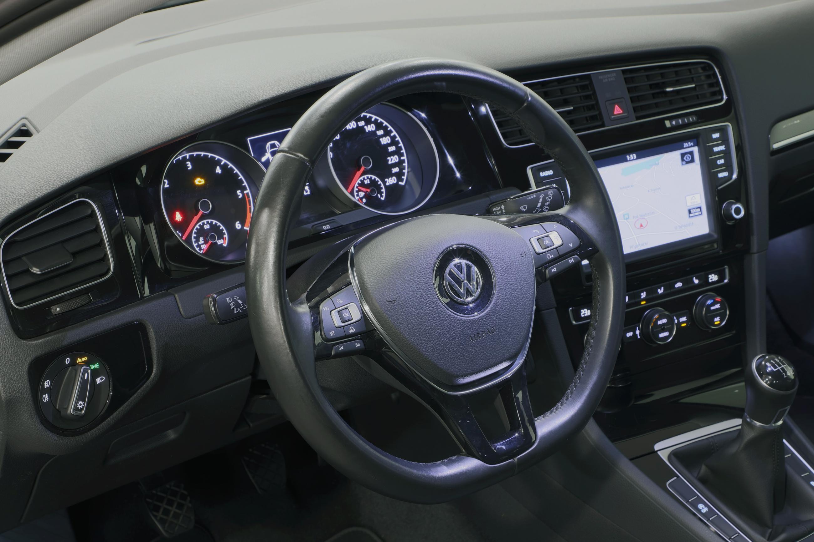 Volkswagen Golf 7 Variant Highline 2.0 TDI 110kW | Autodraft