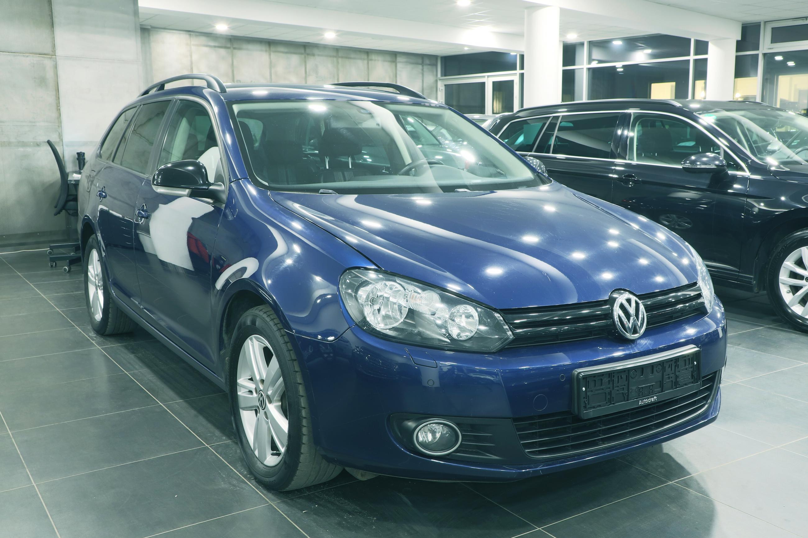 Volkswagen Golf 6 Variant "MATCH" 1.6 TDI 77kW / DPH nelze odečíst ...