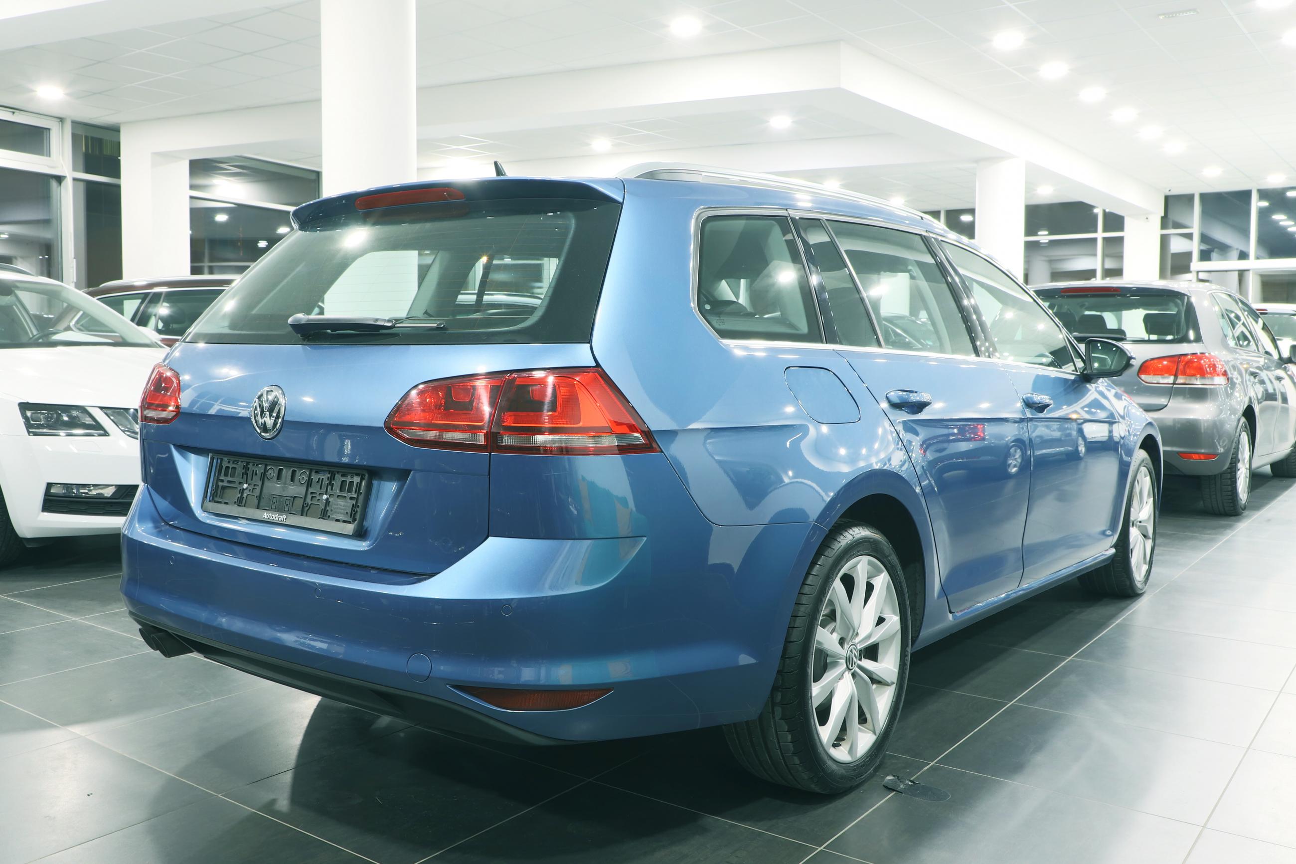 Volkswagen Golf 7 Variant Highline 2.0 TDI 110kW DSG / Webasto | Autodraft