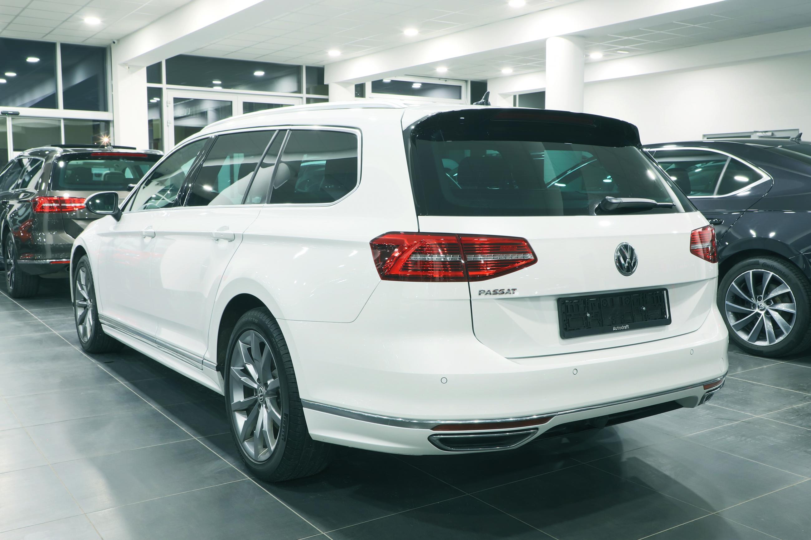 Volkswagen Passat B8 Variant Highline 2.0 TDI 110kW DSG R-Line | Autodraft