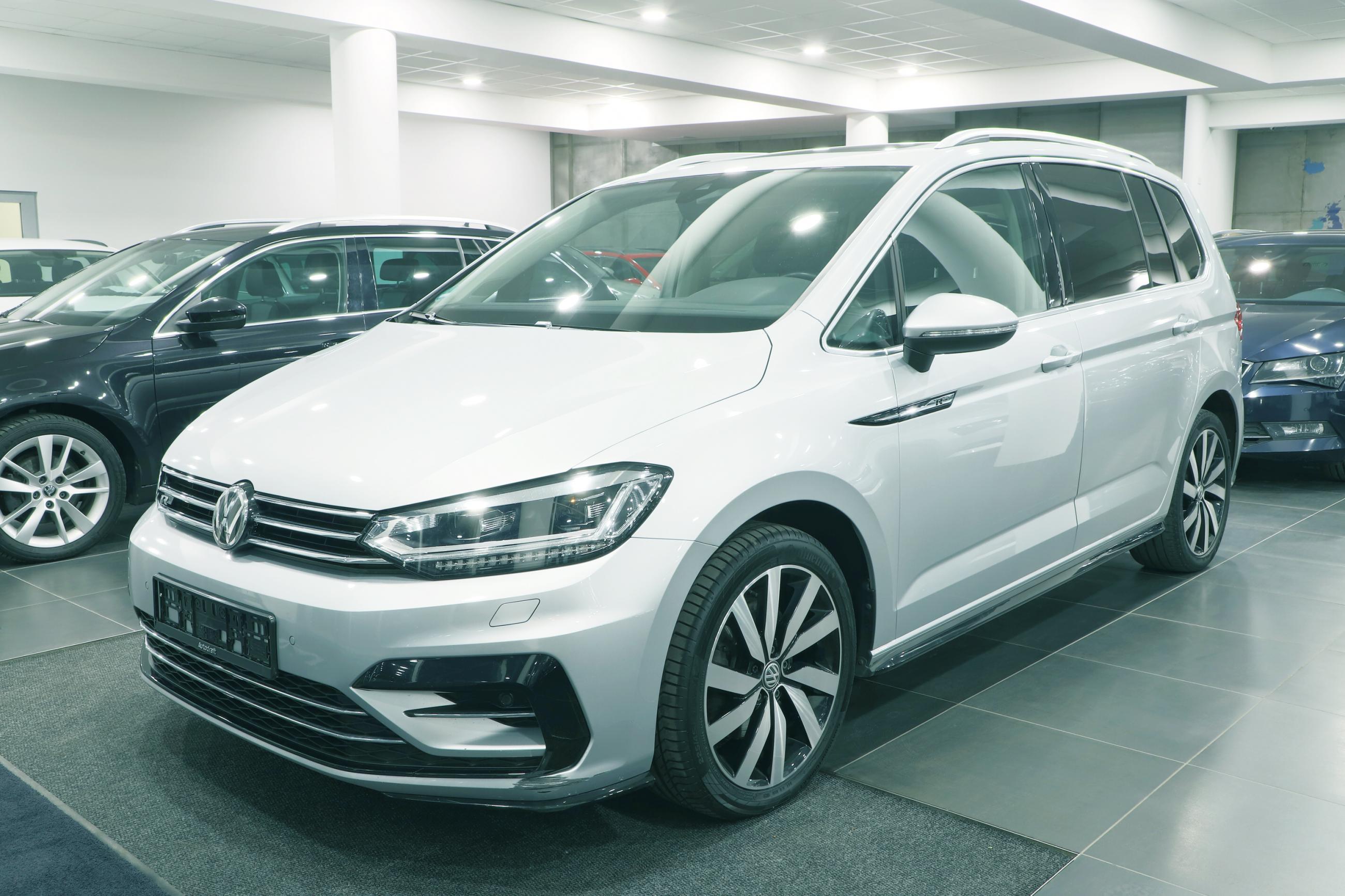 Volkswagen Touran Highline 2.0 TDI 110kW DSG R-Line 7-MÍST | Autodraft