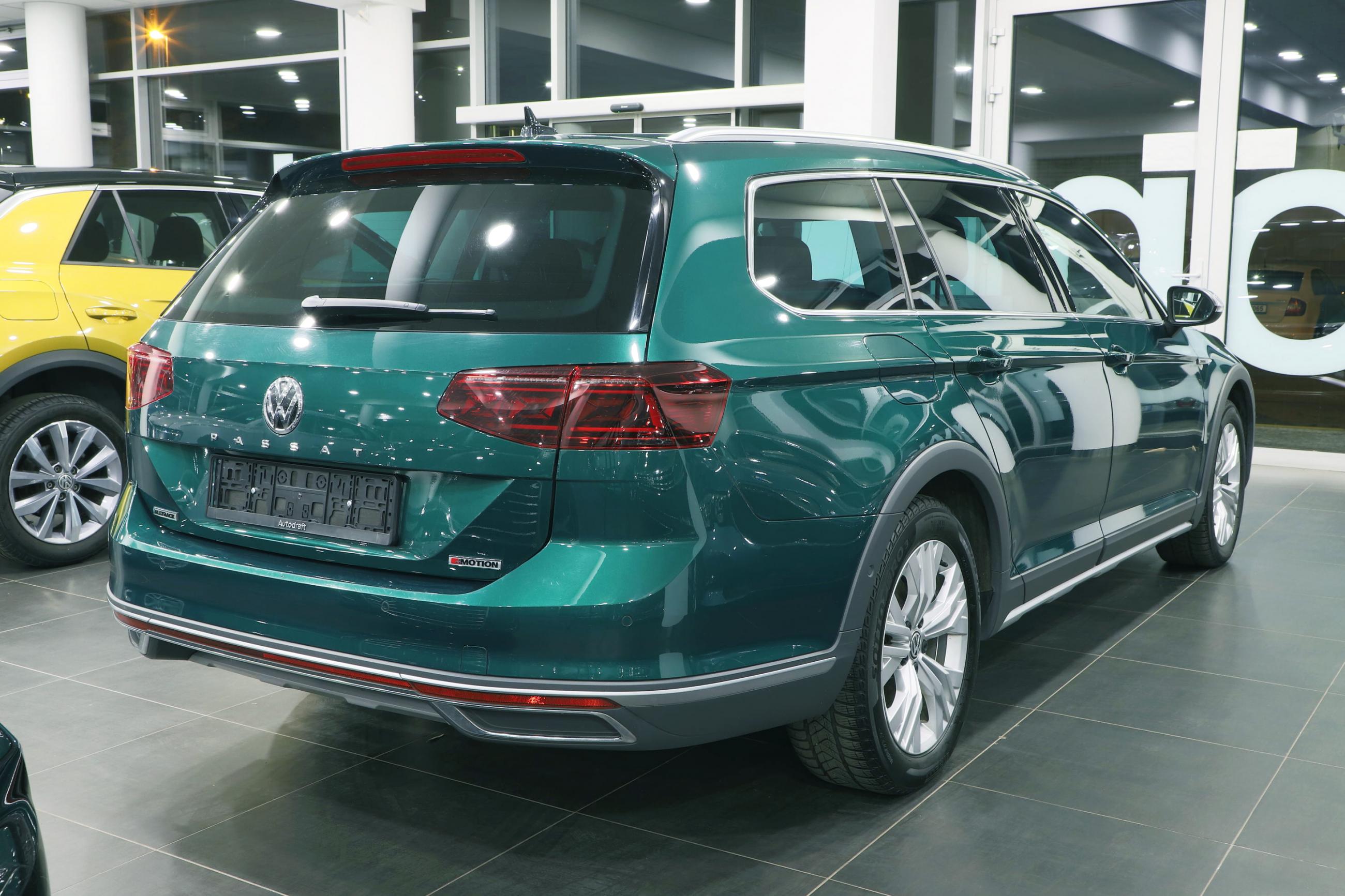 Volkswagen Passat B8 Variant Alltrack 4x4 2.0 TDI 140kW DSG / Facelift ...