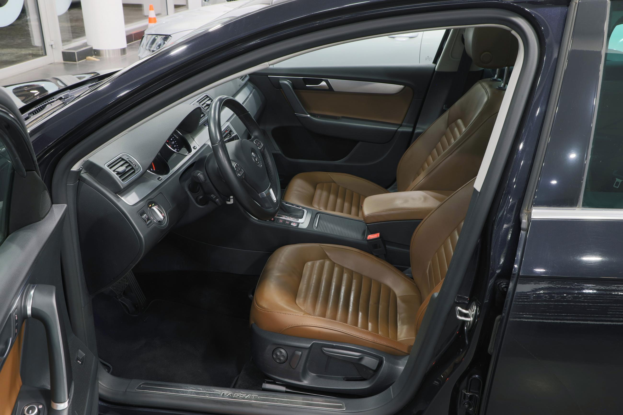 Volkswagen Passat B7 Variant Highline 2.0 TDI 130kW DSG / Webasto | Autodraft