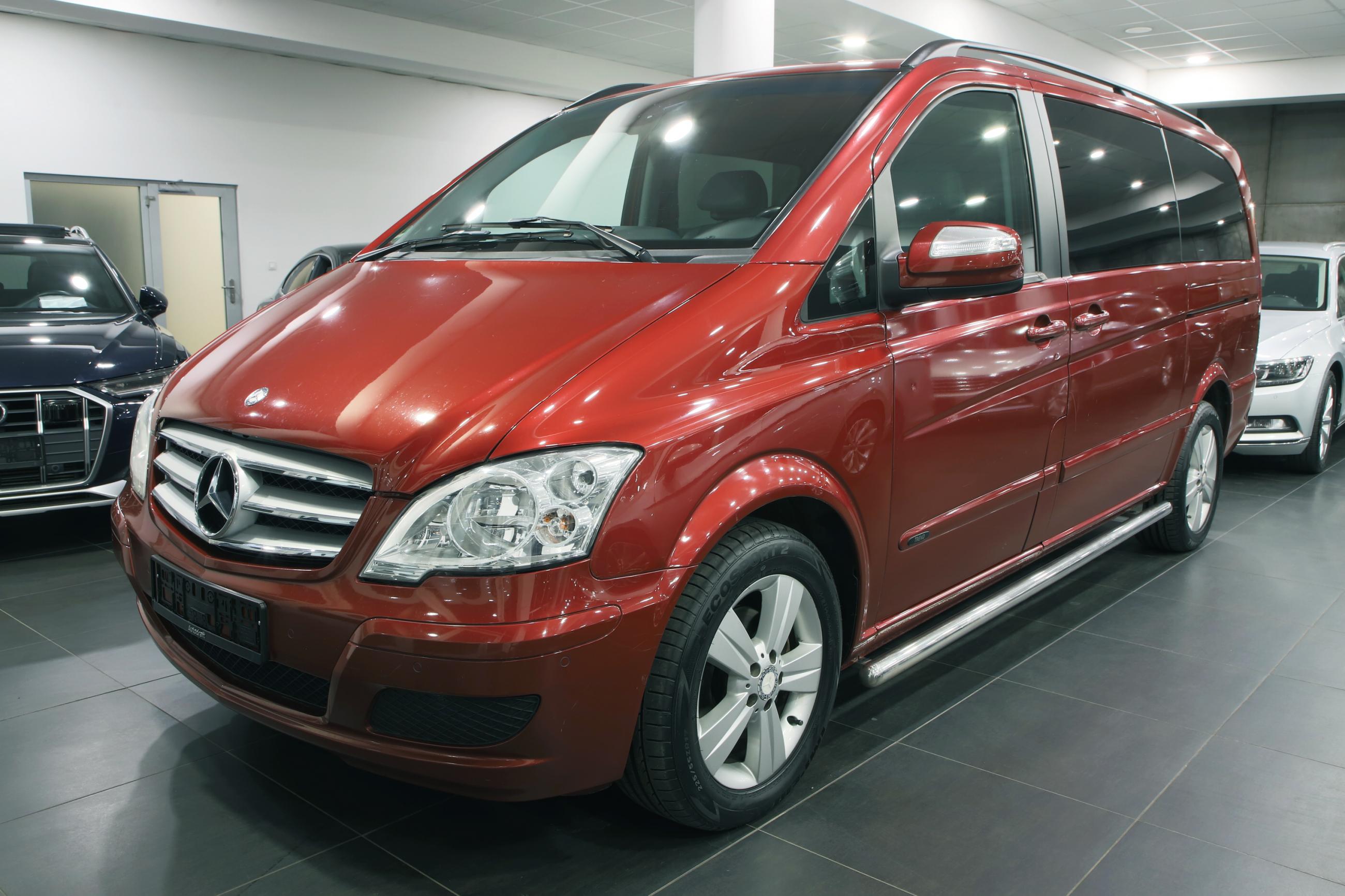 Mercedes-Benz Viano 3.0 CDI 165kW / ALU 17''/ Webasto / 8-míst | Autodraft