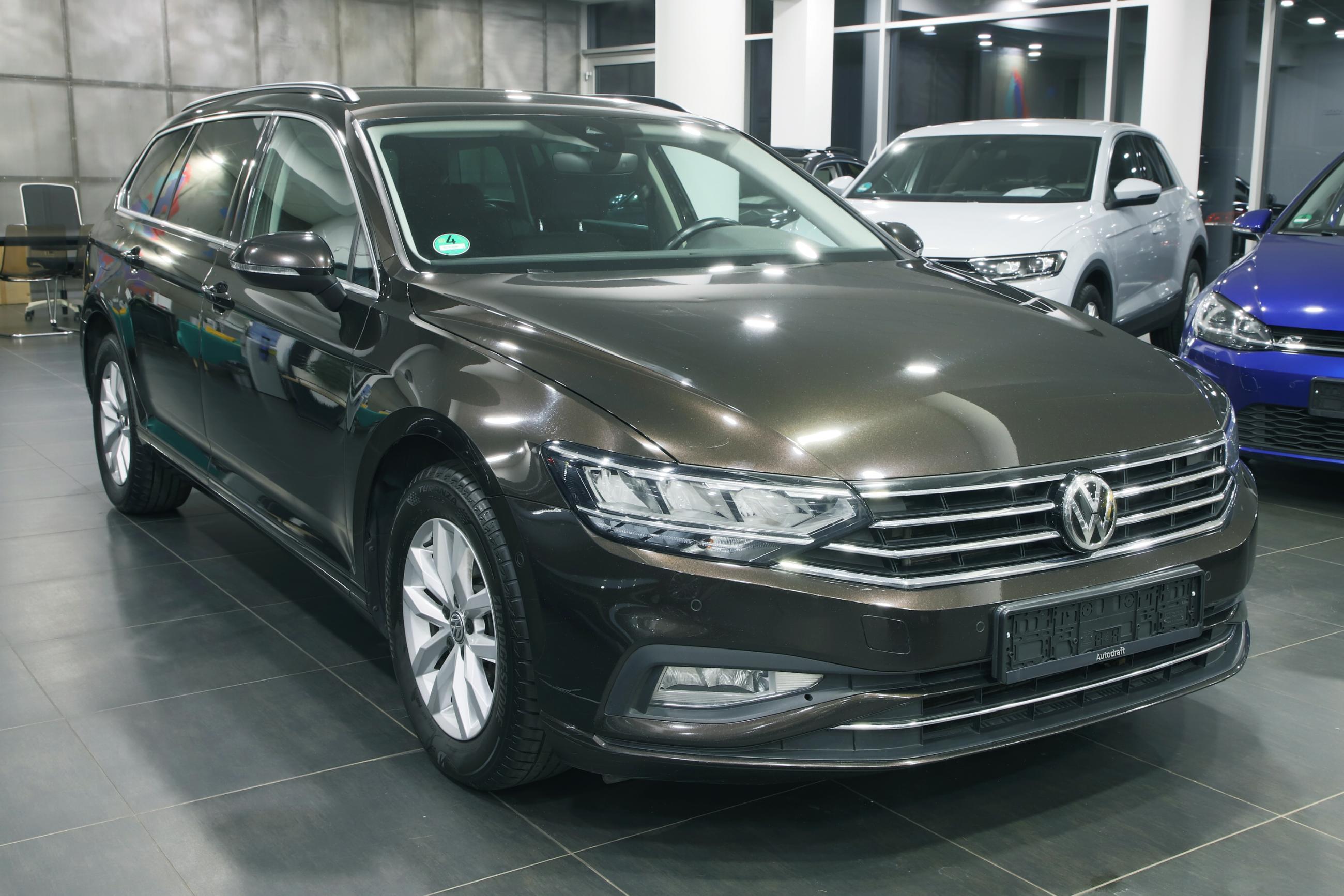 Volkswagen Passat B8 Variant Business 2.0 TDI 110kW DSG / Facelift 2020 ...
